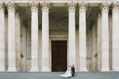 Classic engagement of Ruby & Kane in the historic architectures, heart ...