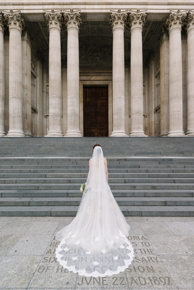 Classic engagement of Ruby & Kane in the historic architectures, heart ...